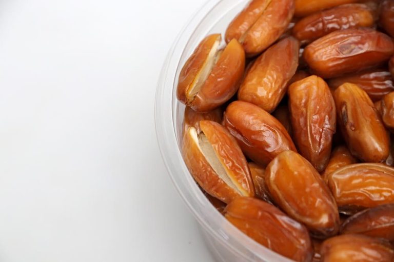 Deglet Nour Processed Pitted Dates - Jektis Agro