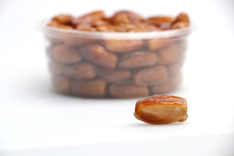 Deglet Nour Processed Pitted Dates - Jektis Agro